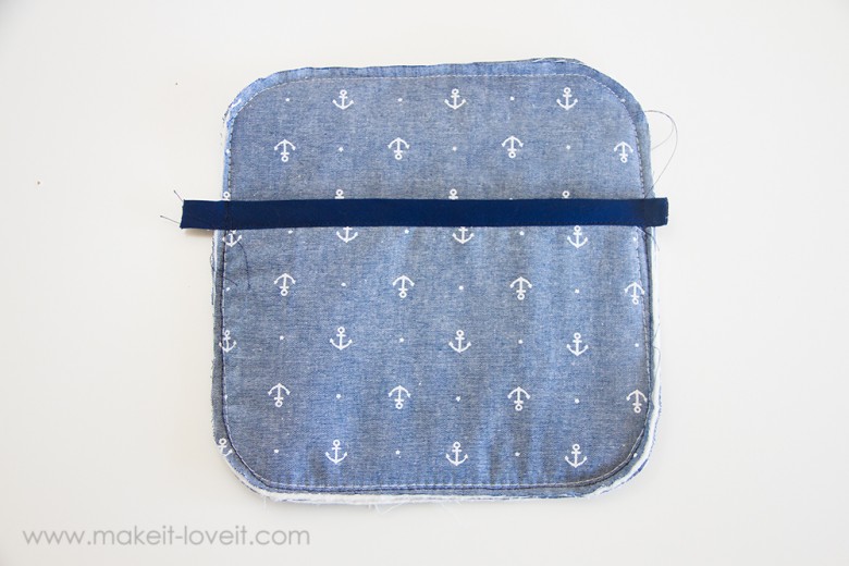 Square Hot Pads with Hand Pockets