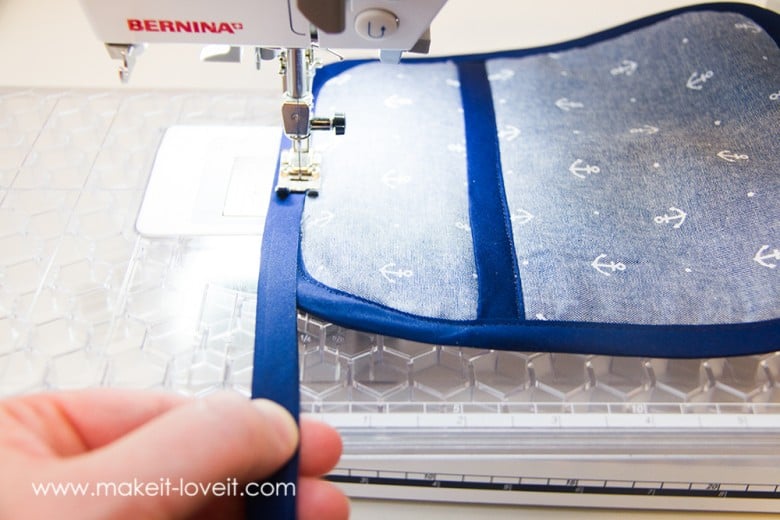 Square Hot Pads with Hand Pockets