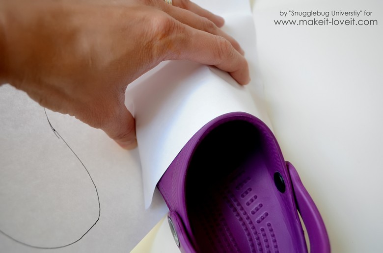 DIY Mouse Slippers.....simple to make in any size! | Make It & Love It