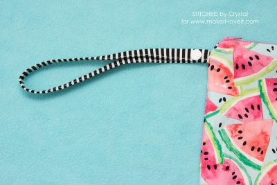 Sew a Wet Swimsuit Bag for the Beach or Pool this Summer!