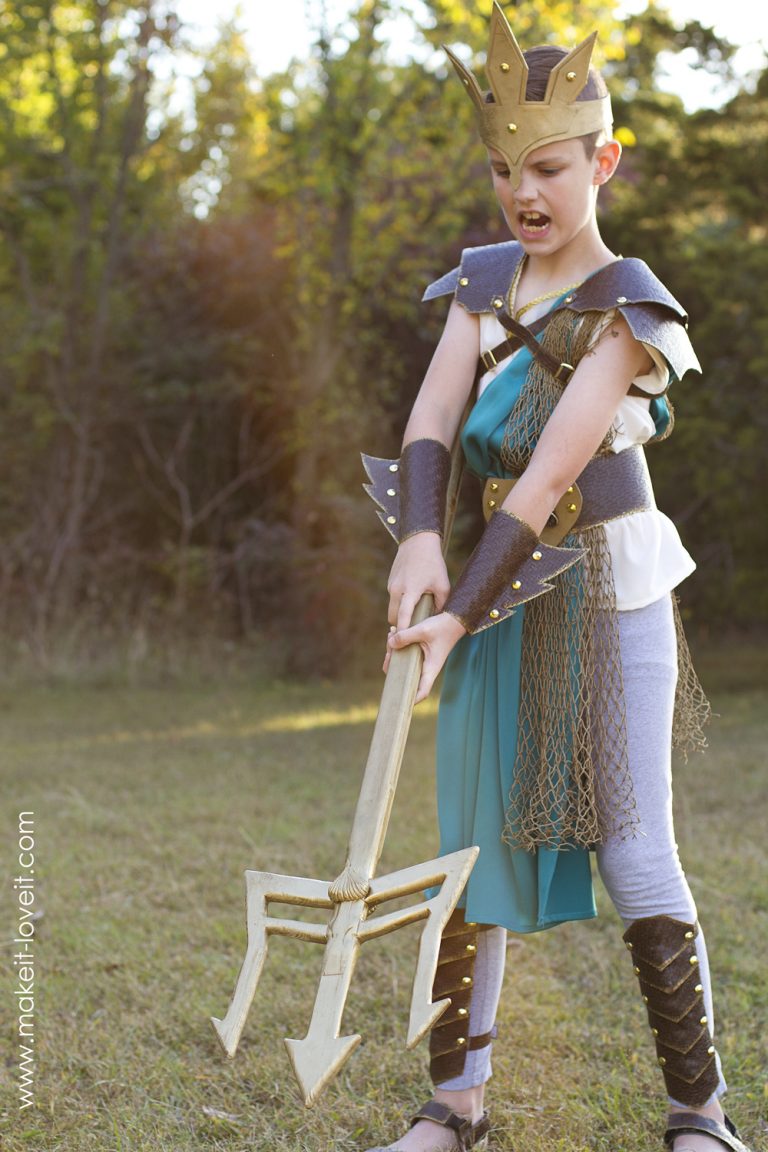 DIY Greek God Costume: POSEIDON | Make It & Love It